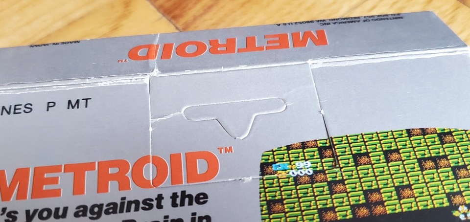 Metroid Nintendo NES Game Hang Tab Complete CIB Five 5 Screw Box Poster ...