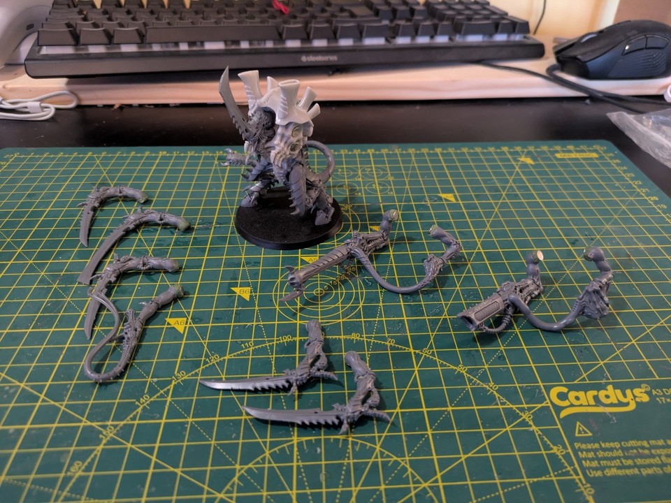 Tyranid Army Onslaught Swarm Warhammer 40k With Additional Hive Tyrant ...