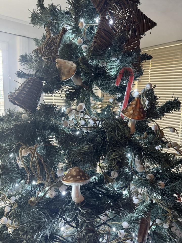 7ft Artificial Christmas Tree (Without Decorations) From Dobbies ...