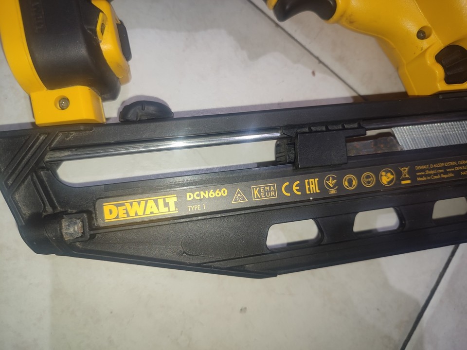 Dewalt Dcn660 18v Li-ion Brushless Battery Powered Second Fix Finishing ...