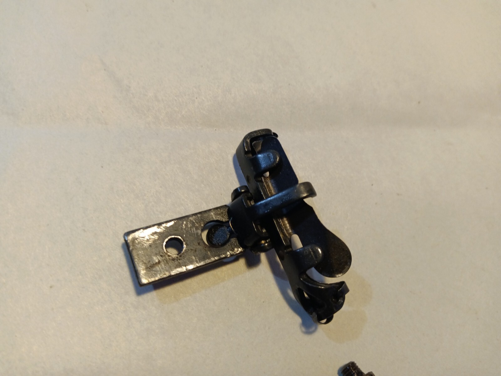 Antique 1897 Singer Sewing Machine Shuttle Bobbin Carrier | eBay