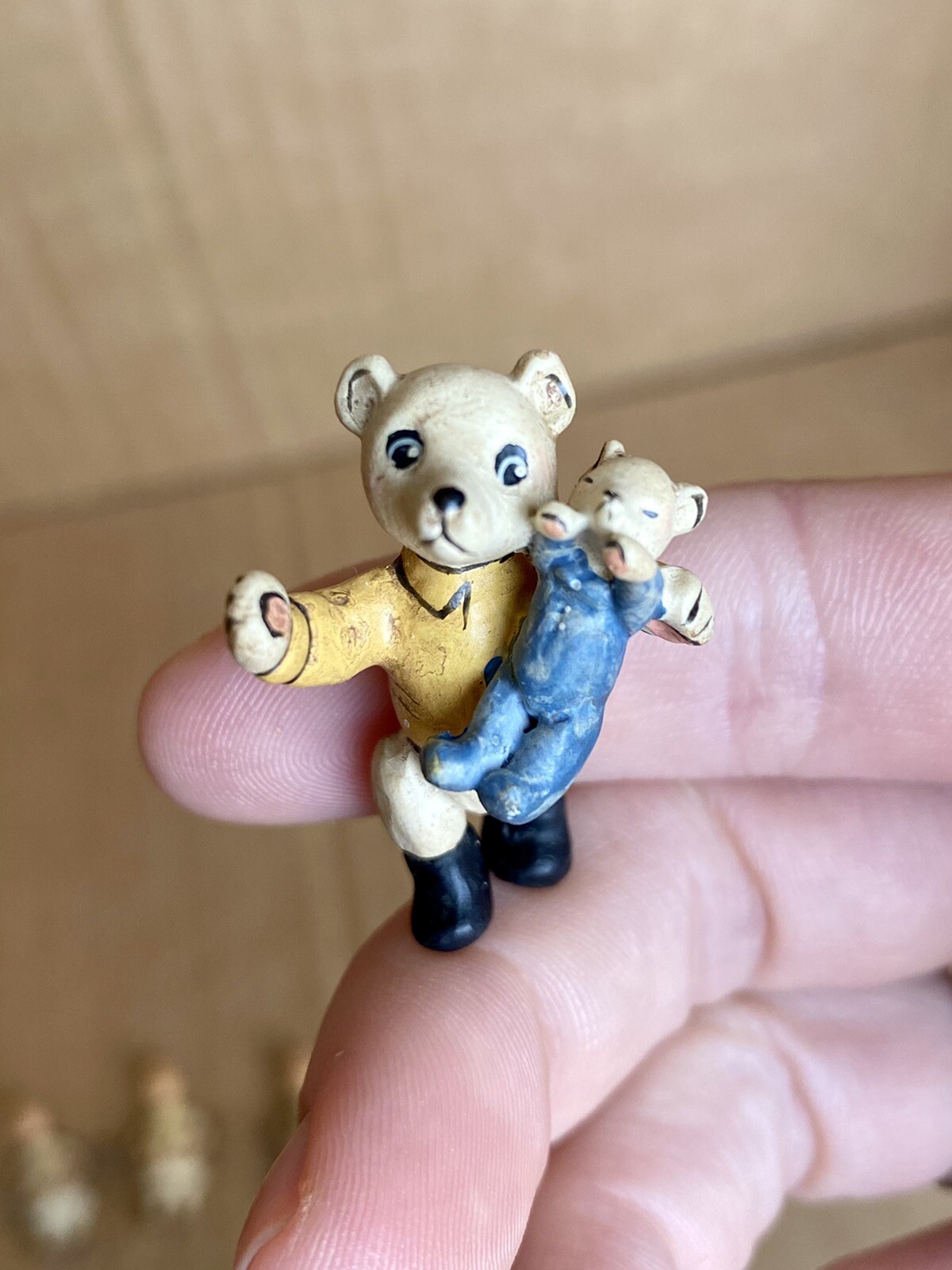 1.5” Miniature Doll House Poliwog Folk Art Polar Bear W/Baby Figurine ...