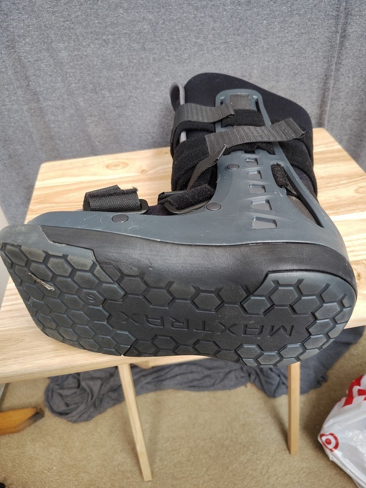 Donjoy Maxtrax II Medical Walking Boot Orthopedic Fracture Ankle ...