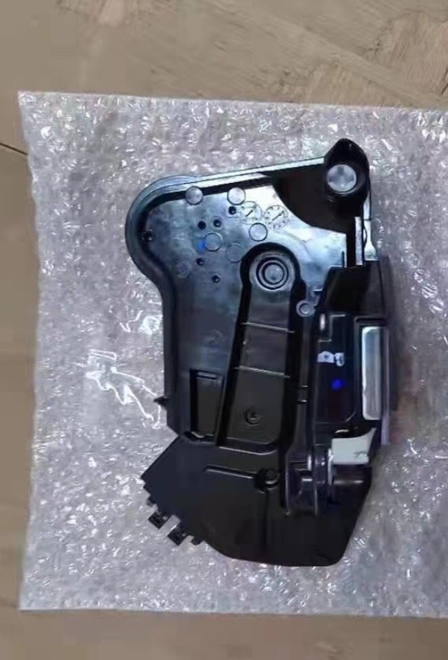 Toyota Left Front Door Lock 69040-02440 for Camry/Highlander/Corolla ...