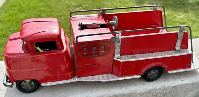 Vintage Structo SFD Pumper Fire Truck Engine Pressed Steel Toy Red 19 ...