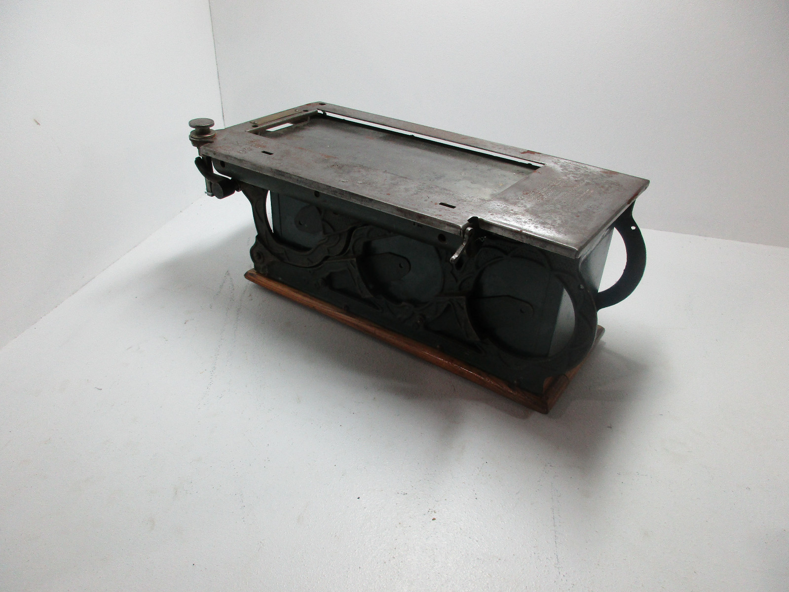 Old Gas Station Counter UARCO Invoice Receipt Machine Autographic ...