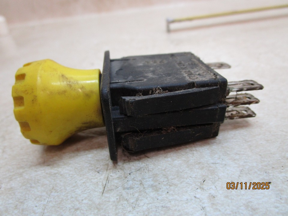 JOHN DEERE 717A ZERO TURN KAWASAKI 19HP FH601V PTO SWITCH KNOB | eBay