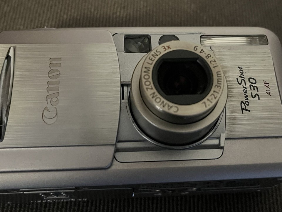 Vintage Canon PowerShot S30 Digital Camera Please See Pictures For All ...