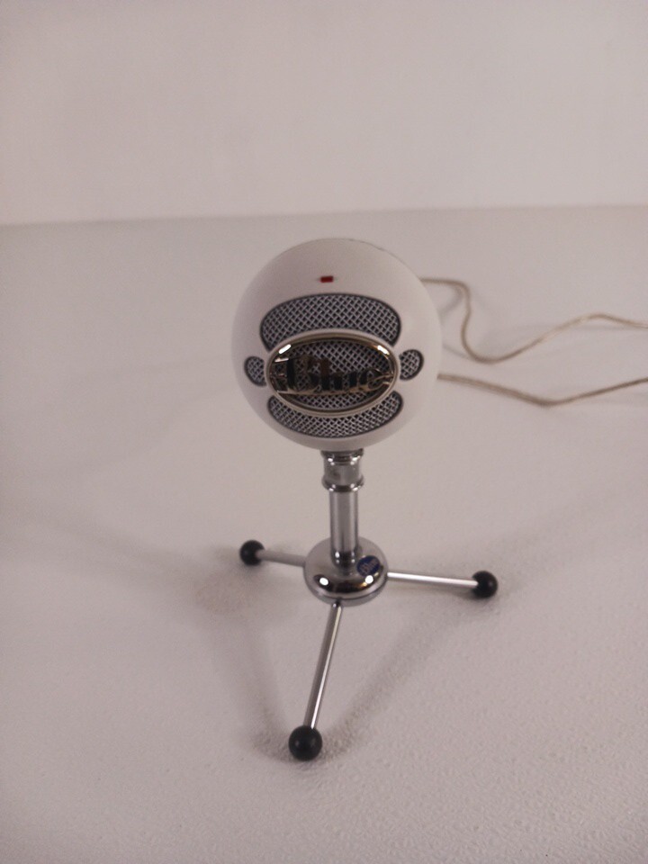 Blue Snowball iCE USB Microphone w/Tripod Stand & Cable White ...