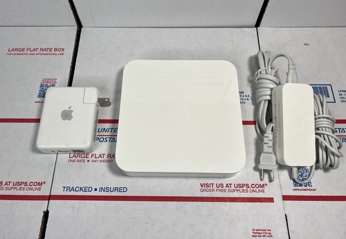 Apple AirPort Extreme Base Station A1301 802.11n Wi-Fi + Apple A1084 ...