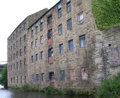 Photo 6x4 Warehouses - Leeds/Liverpool Canal - Weavers' Triangle ...