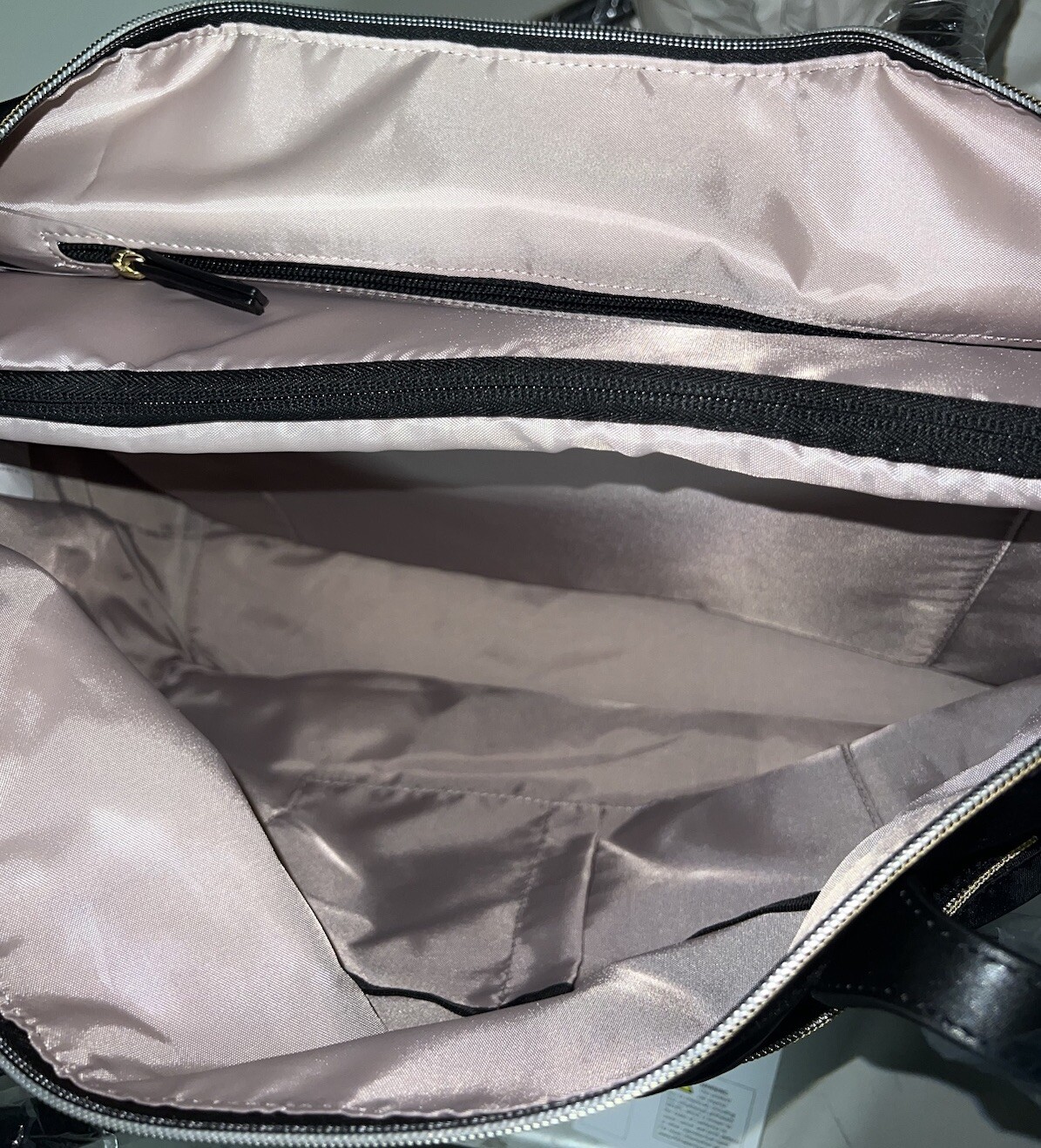 Samsonite Women's Mobile Solution Business Deluxe Carryall Bag 128175 ...