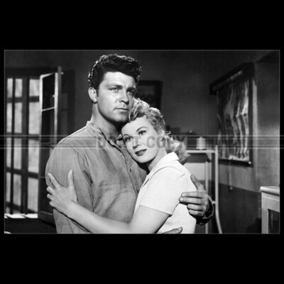 Photo F.014038 DALE ROBERTSON & VIRGINIA MAYO (DEVIL'S CANYON) 1953 | eBay