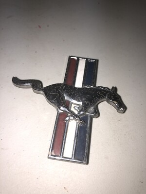 FORD MUSTANG RUNNING PONY FRONT PASSENGER FENDER EMBLEM SET 94-98 RH ...