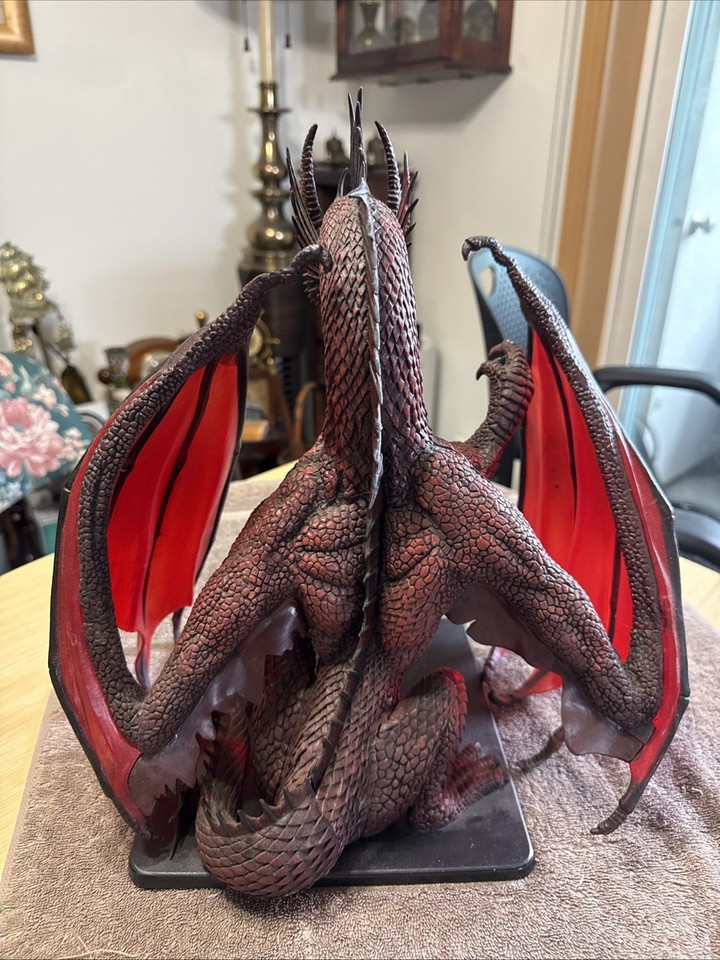 Dungeons & Dragons Icons Colossal Red Dragon Figure Limited Edition ...