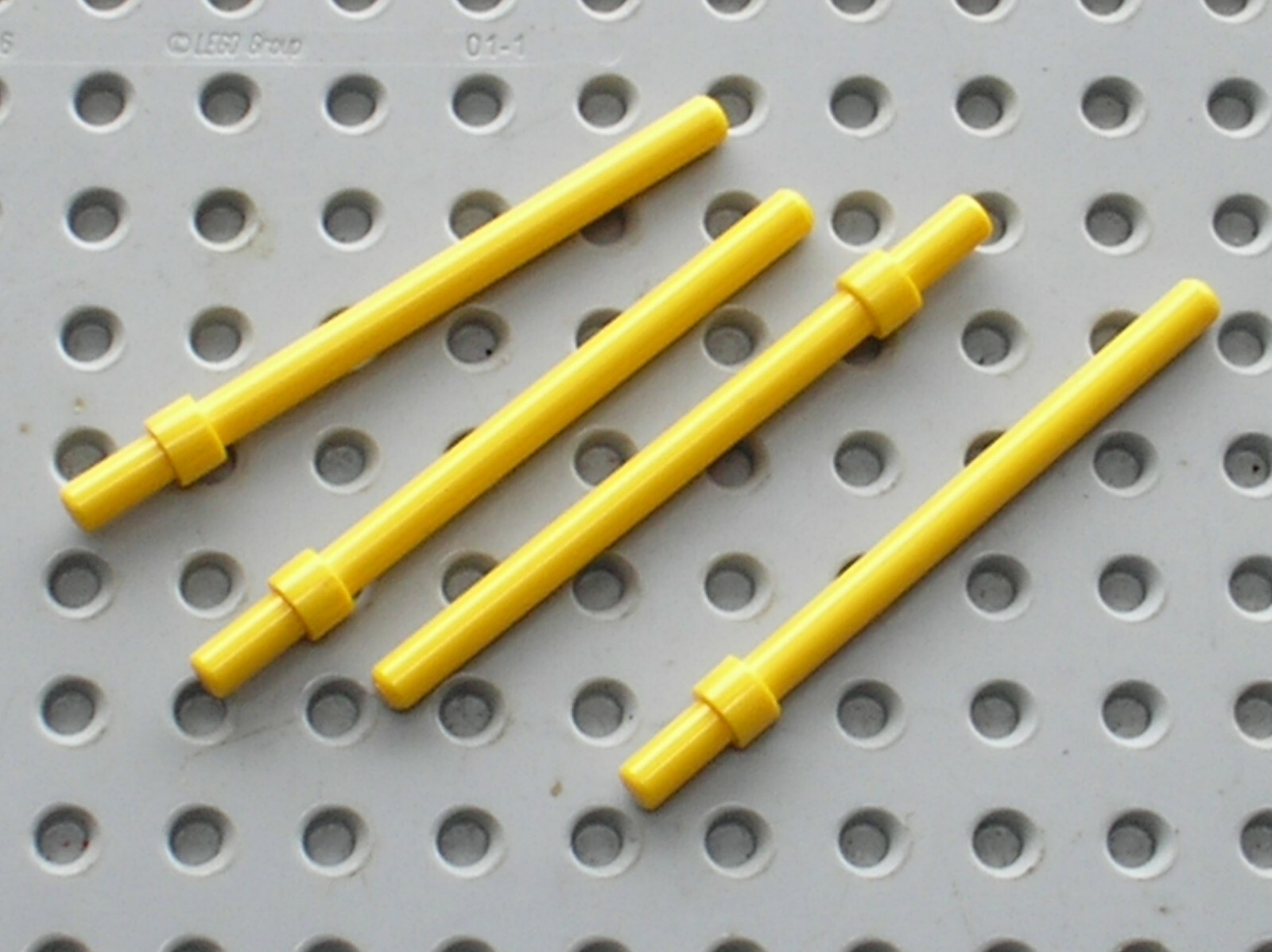 4 x LEGO Yellow Bar 6L with Thick Stop 63965 / set 70824 31081 75092 ...