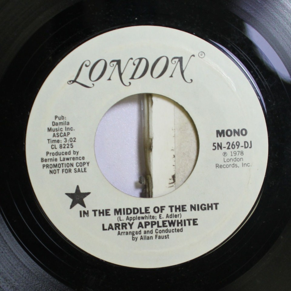 Pop Nm! 45 Larry Applewhite - In The Middle Of The Night / In The ...