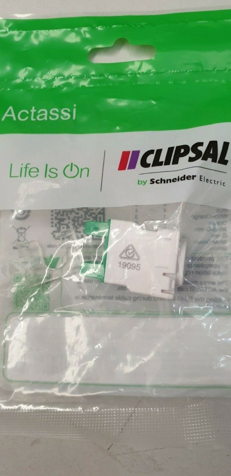 Clipsal 30RJ45SMA6SHC-WE RJ45 Jack Socket Cat6 UTP 30M with Shutter ...