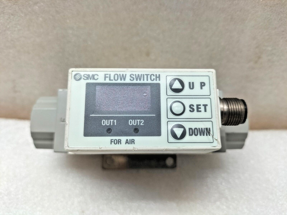 SMC PF2A711-F03-67 DIGITAL FLOW CONTROL SWITCH 10-100 L/MIN 12-24VDC | eBay