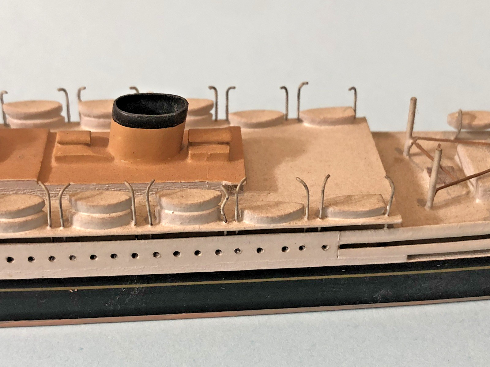 Bassett Lowke Passenger Ship Georgic Waterline Model - Scale 100 ft. to ...