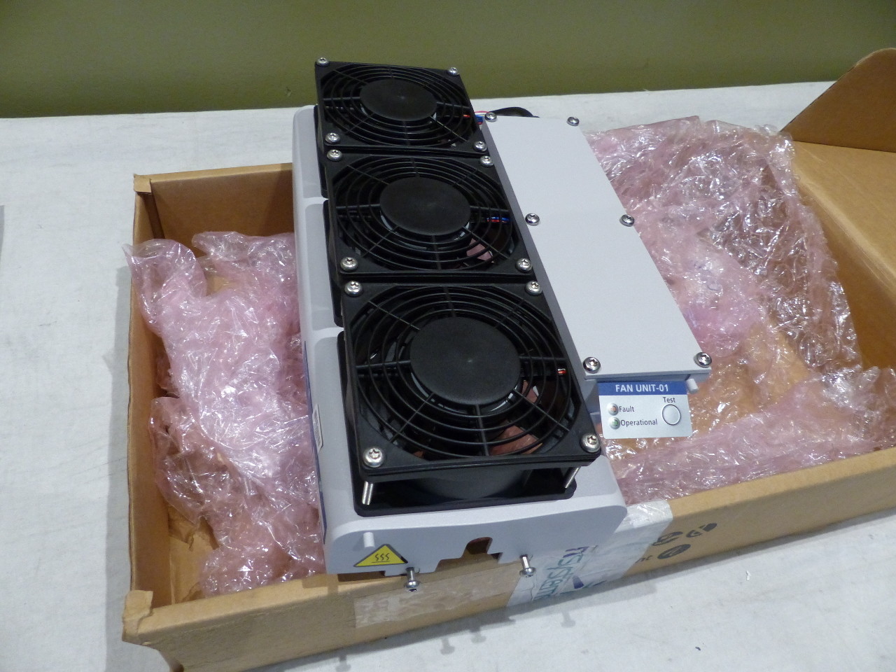 ERICSSON TYPE 3R ENCLOSURE FAN UNIT-01 BKV 301 483/1 R1B | eBay