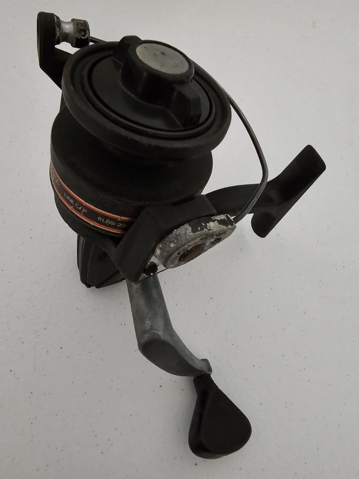 VINTAGE FRESHWATER SPINNING REEL SHAKESPEAR ALPHA XT 300 GRAPHITE ...