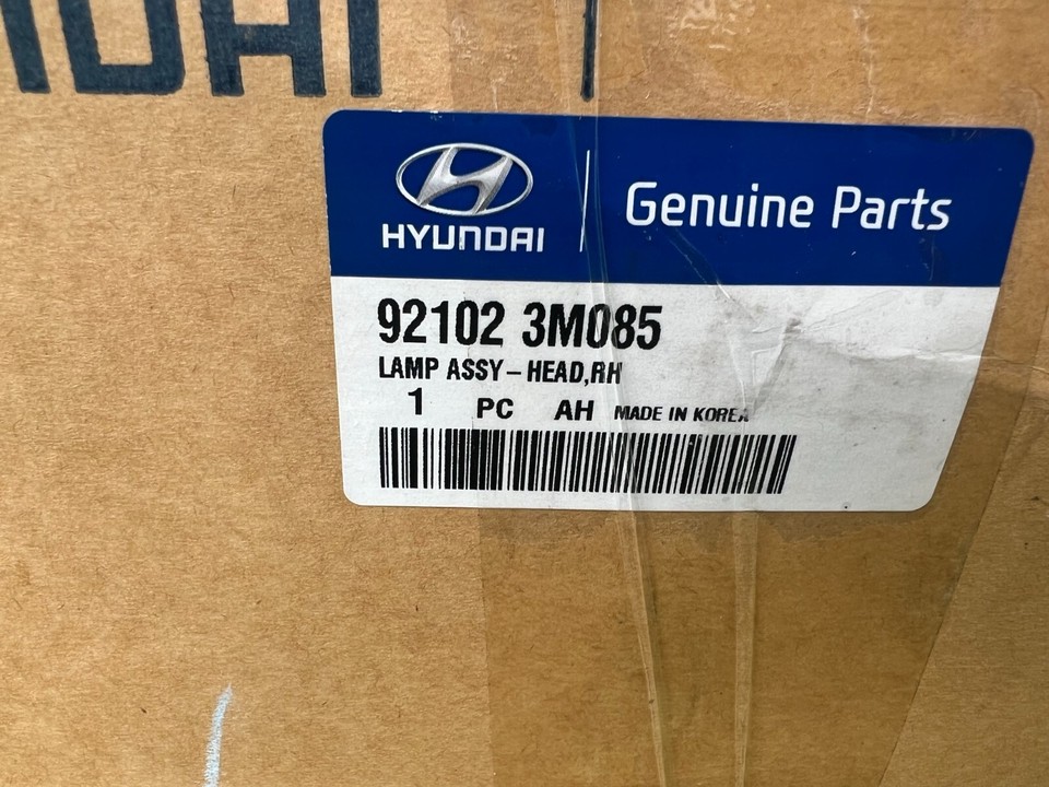 2009 2011 HYUNDAI GENESIS SEDAN HEADLIGHT LAMP ASSEMBLY 92102-3M085 ...
