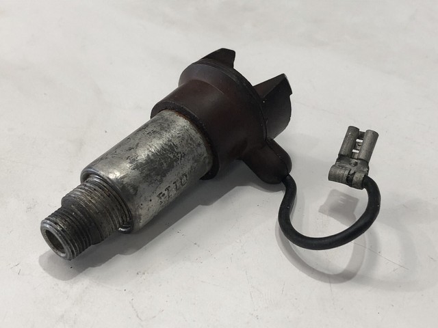 2 Ea. Bendix (Aero-Accessories) P/N 10-382807 (AB-382807) Capacitors ...