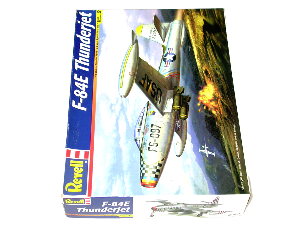Revell F-84E Thunderjet Airplane Fighter Jet Model Kit #85-5494 NIB 1/ ...