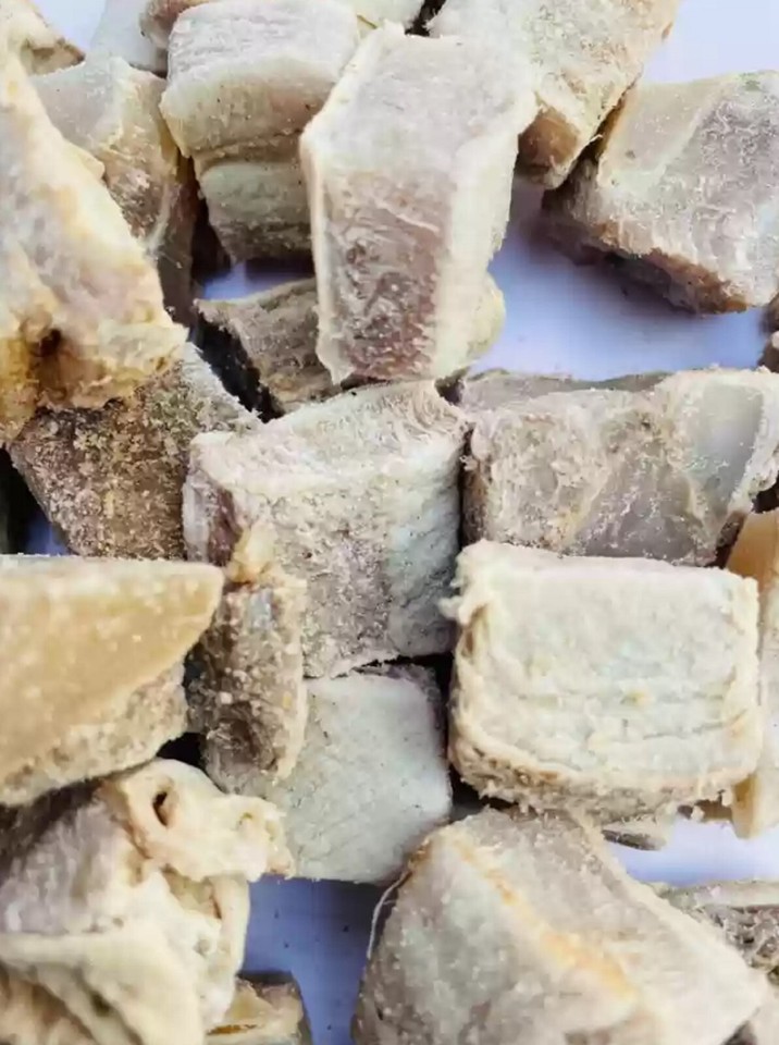 Sun Dried Salted Skate fish Seafood (Madu karawala) Fish Cubes 100% ...
