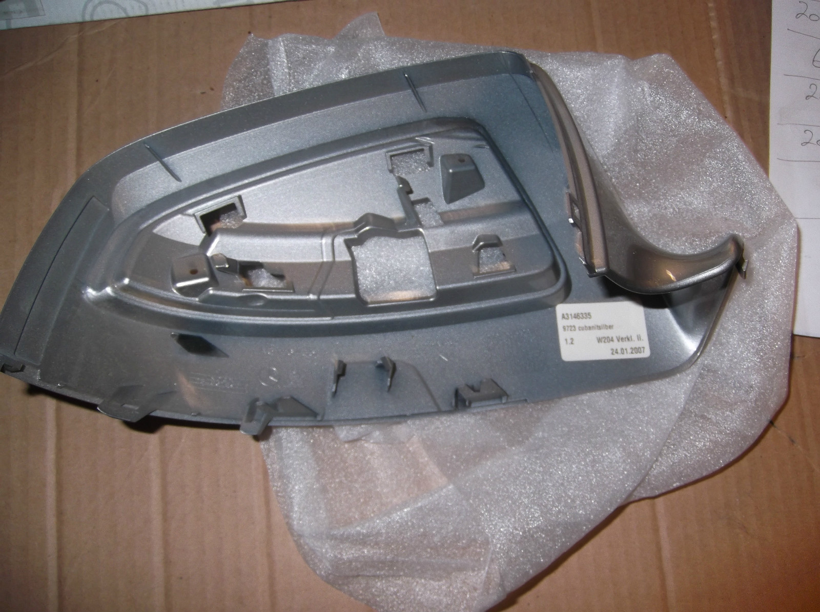MERCEDES W204 CLASS NEAR SIDE WING MIRROR OUTER COVER 204 811 09 07 | eBay