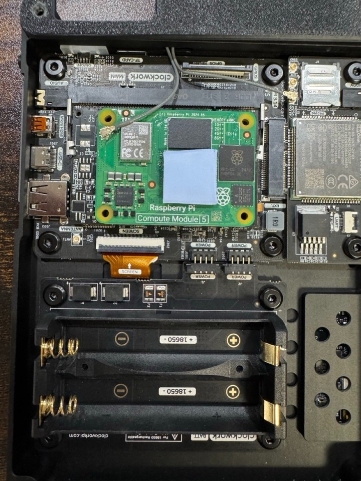 uConsole Clockworkpi - w/ 4G LTE - CM5-lite 16GB RAM 256GB microSD | eBay