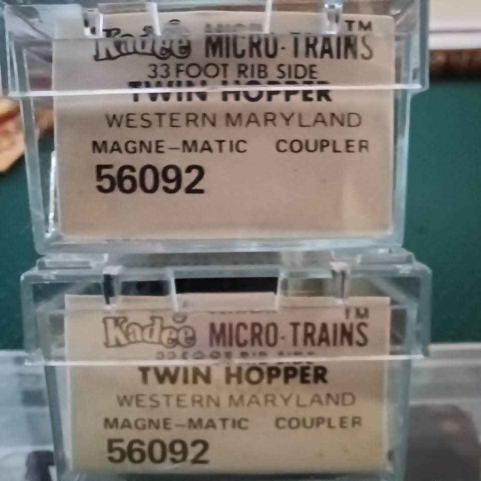 Kadee Micro Trains N-Scale, 33' Rib side Twin Hopper 2 Car Set - pre ...