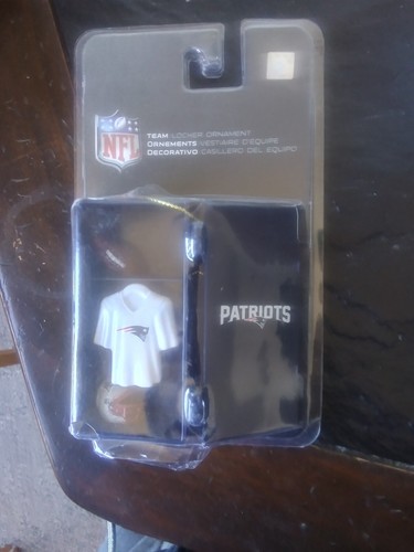 New England Patriots Team Pro Football Locker Ornament NFL Team Sports ...