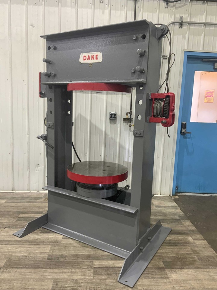 150 TON DAKE MODEL # 33-532 HYDRAULIC TIRE PRESS: STOCK #79209 | eBay