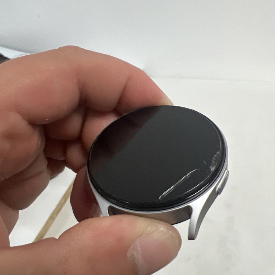Cracked Screen Samsung Galaxy Watch 7 44mm gps silver Smartwatch SM ...