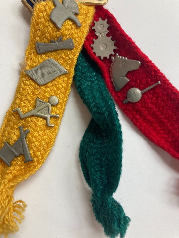 Vintage WEBELOS Cub Scout Pin Tri colored Ribbons and 8 achievement ...