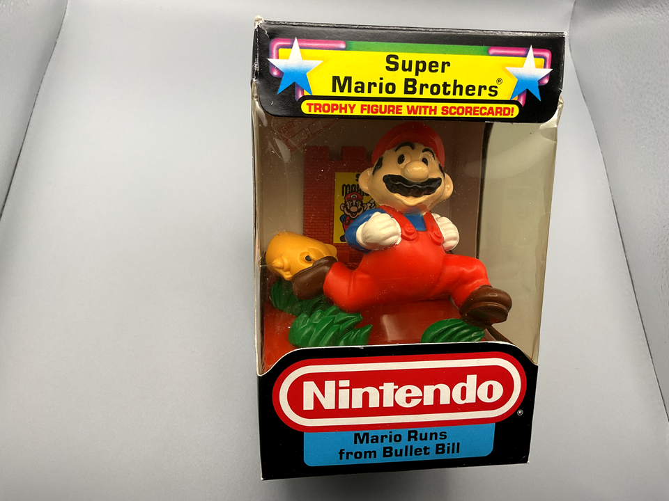 Super Mario Bros. Trophy Figure VINTAGE COLLECTOR item Scoreboard set ...