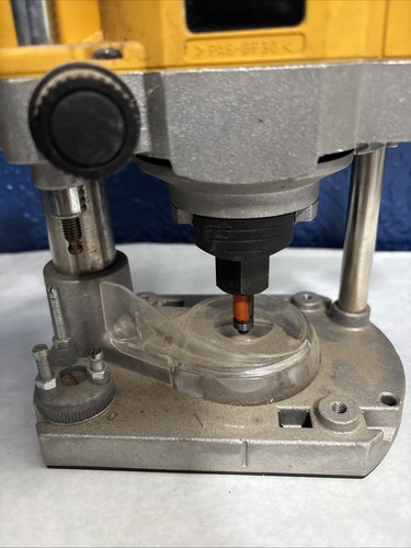 Dewalt ‘DW621’ 2 HP Heavy Duty Plunge Router LIGHTLY USED (110110 ...