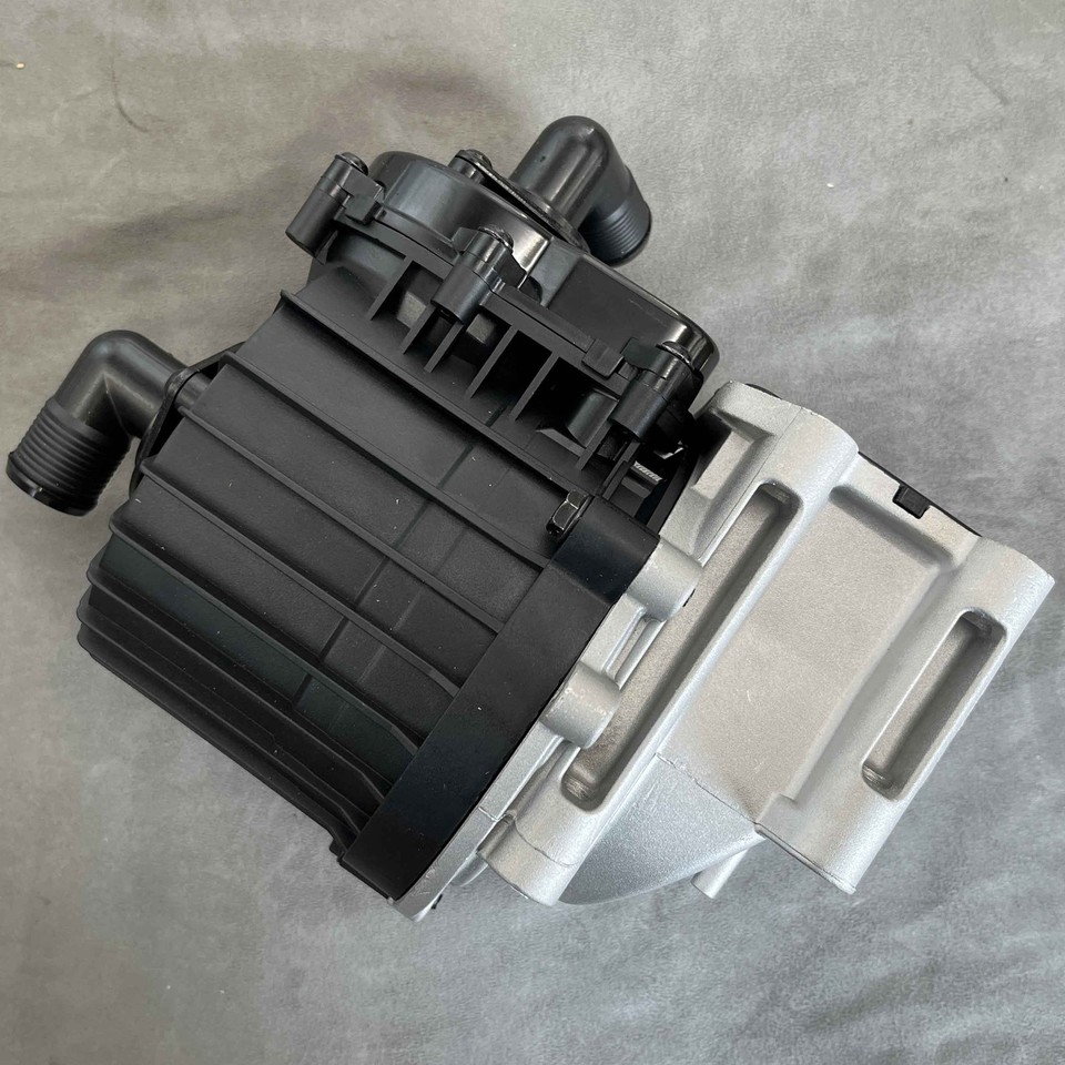 New Oil Crankcase Ventilation Separator for 21122539 21475228 Volvo D13 ...