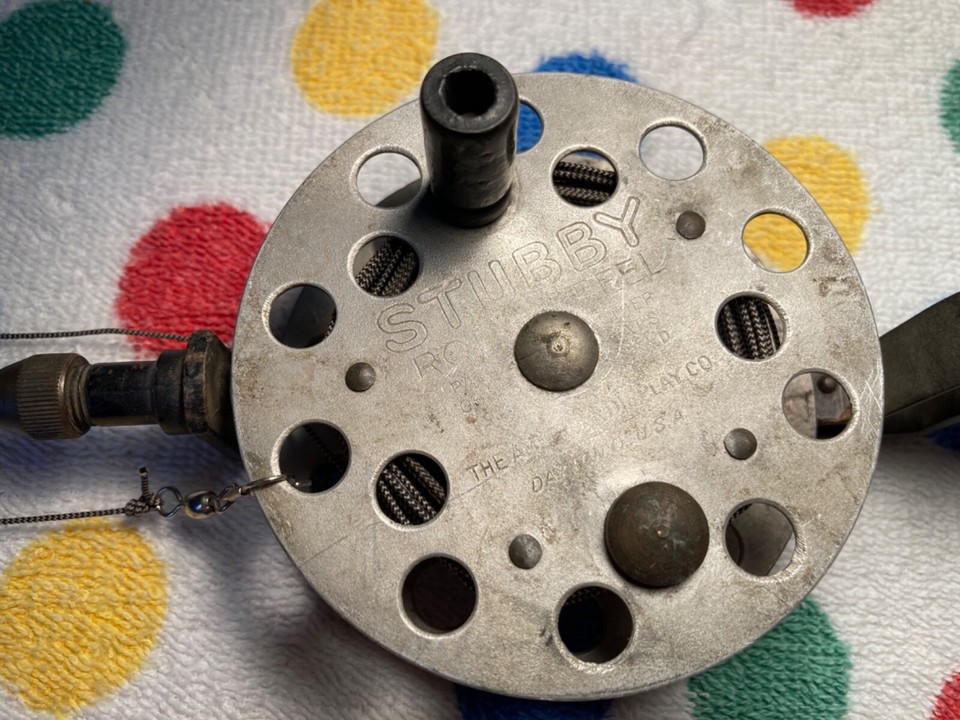 Antique Stubby Ice Fishing Steel Rod and Reel - THE AMERICAN DISPLAY CO. USA. | eBay