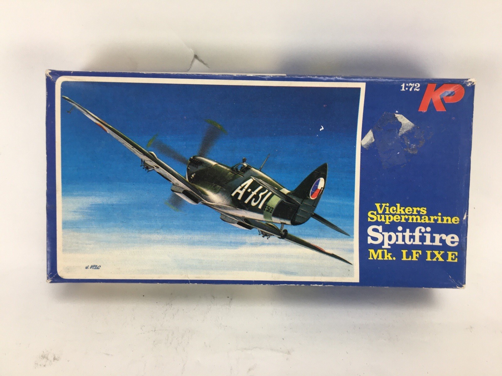 KP Vickers Supermarine Spitfire Mk.LF IXE 1:72 Scale Model Kit | eBay