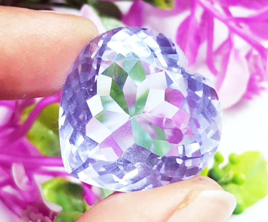 Light Violet Topaz Heart Shape Loose Gemstone 58.25 Ct Certified With ...