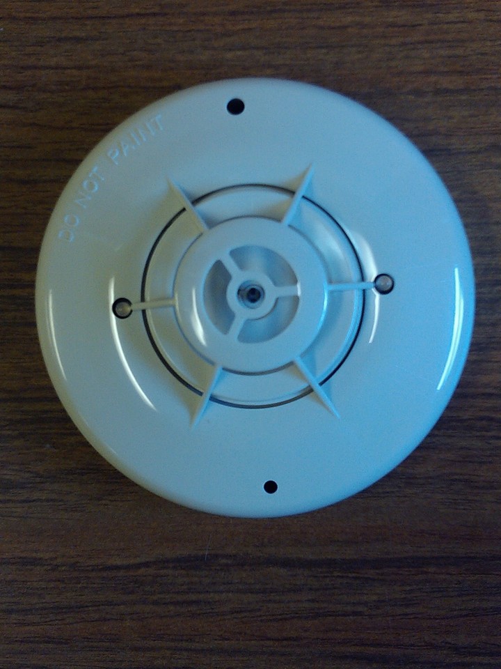 Fire Alarm Heat Detector Head, 24 VDC, 135 Degree Fixed/ROR. Hochiki # ...