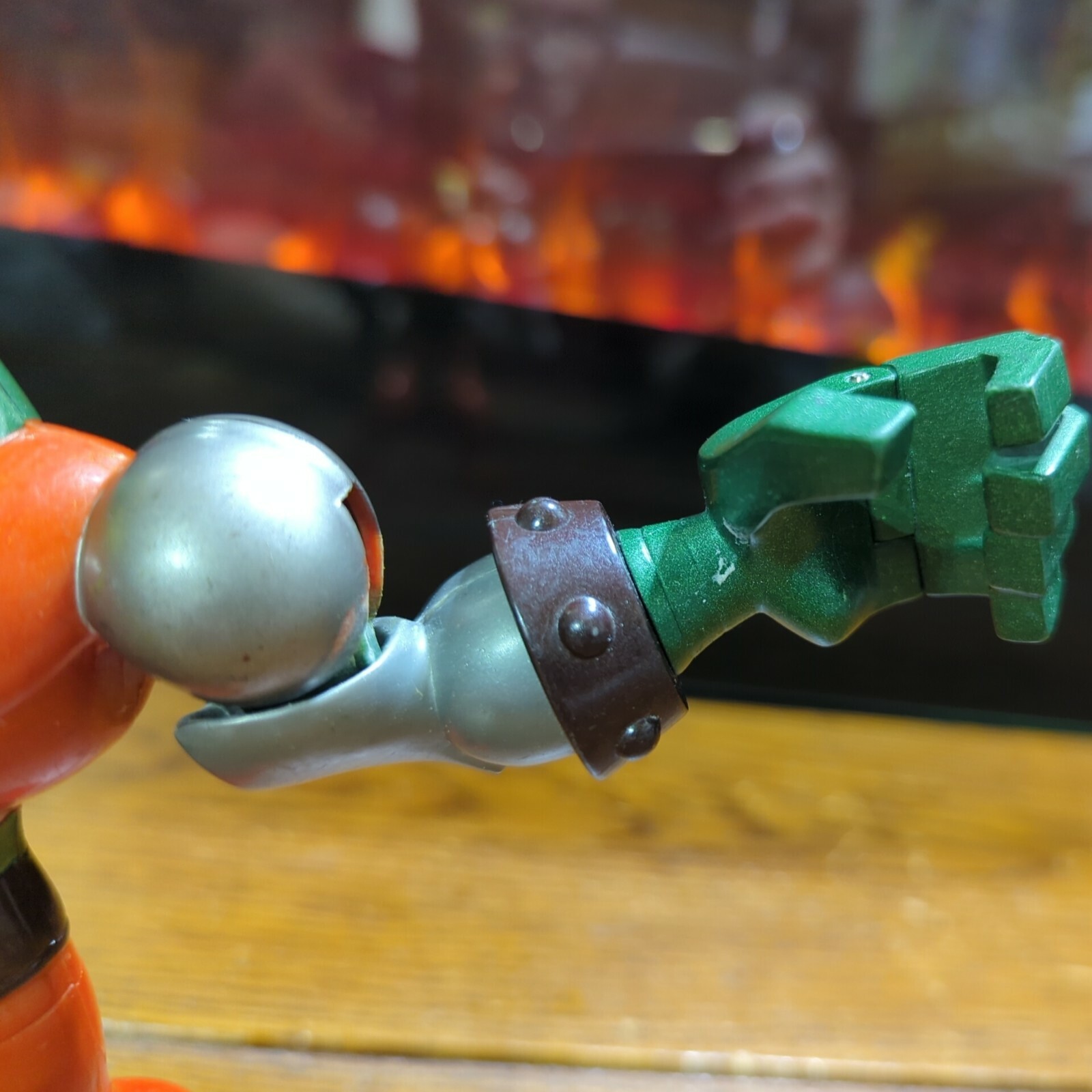 Mattel Metallo DC Comics Total Armor Brave & Bold Action Figure Toy ...