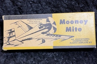 VINTAGE MOONEY MITE MIDGE MODEL In Box 1950's Polystyrene Airplane ...
