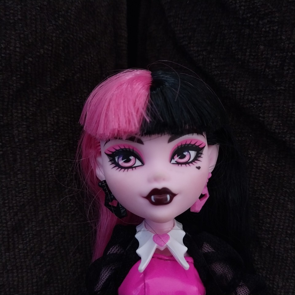 2021 Monster High G3 Draculaura Core Refresh 11" Fashion Doll With ...