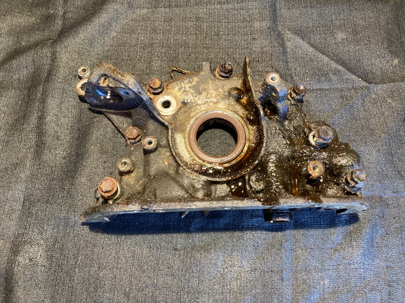 01-03 Toyota 4Runner Tundra Tacoma 3.4L 5VZFE Oil Pump & Bolts | eBay