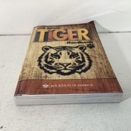 Cub Scout Tiger Handbook Boy Scouts of America 2015 Printing Paperback ...