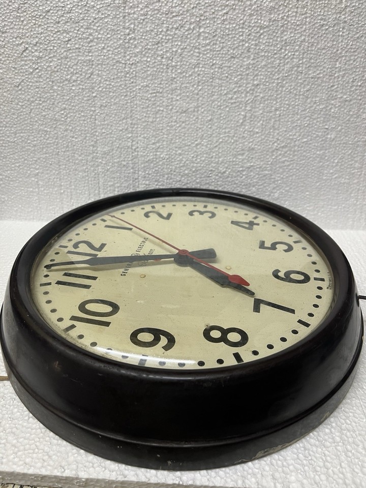 Vintage GE General Electric Telechron Wall Clock School USA Glass READ ...